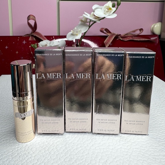 La Mer | Skincare | La Mer Genaissance Serum | Poshmark